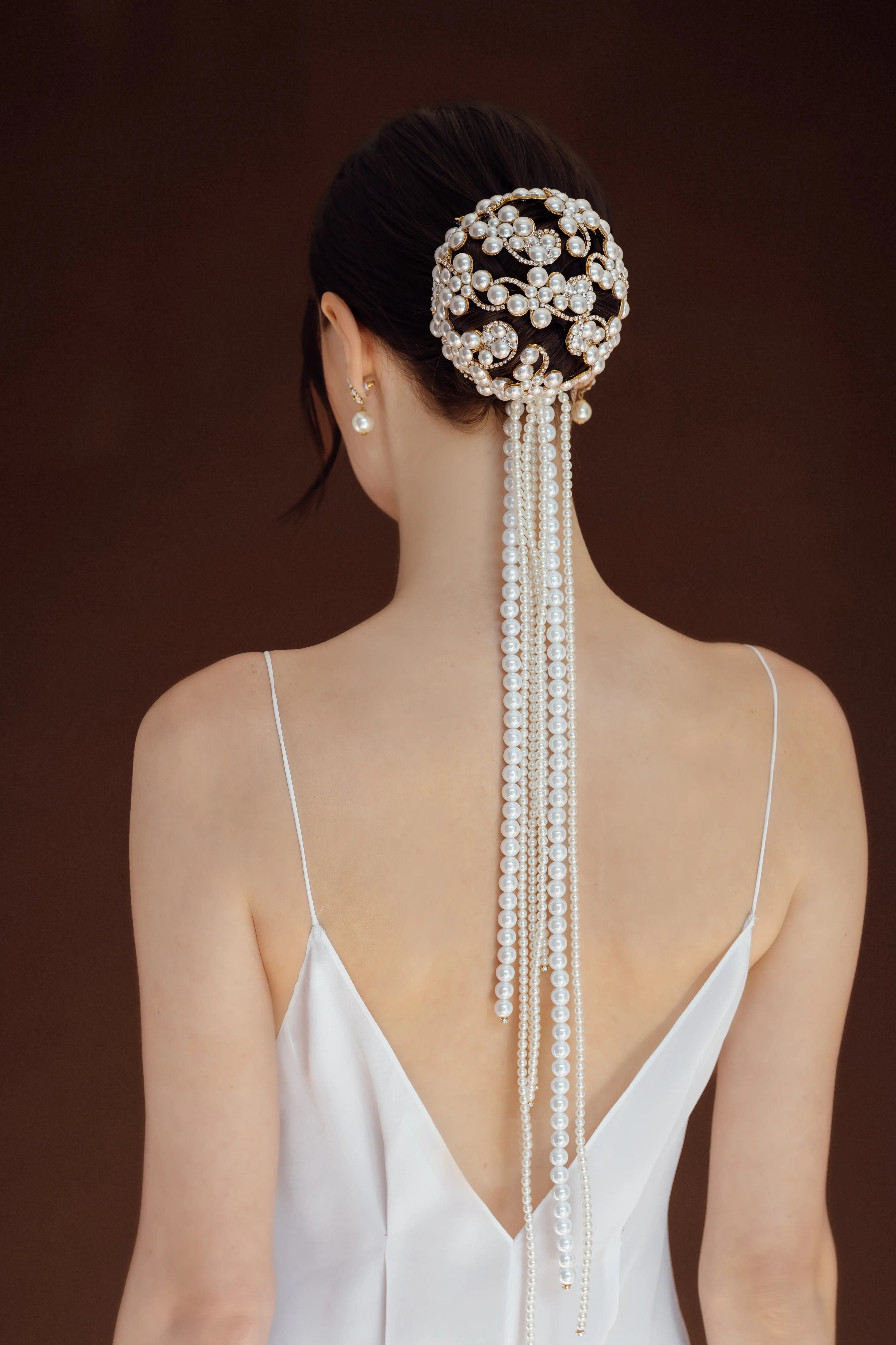 SERENELLE BUN COVER – mariaelenaheadpieces