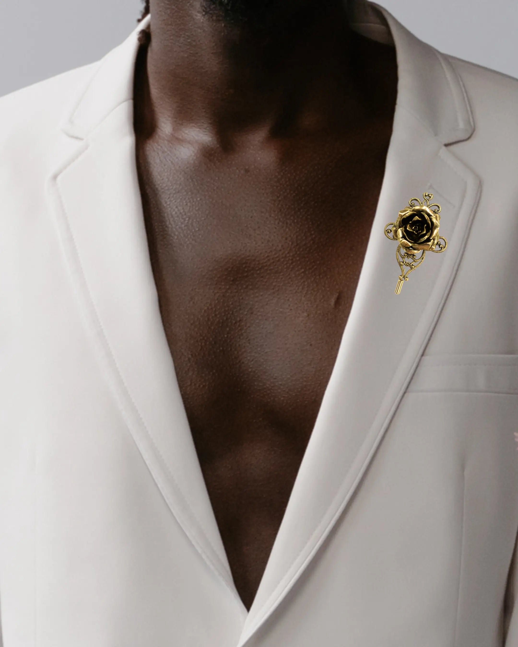 CHARLTON LAPEL PIN – mariaelenaheadpieces