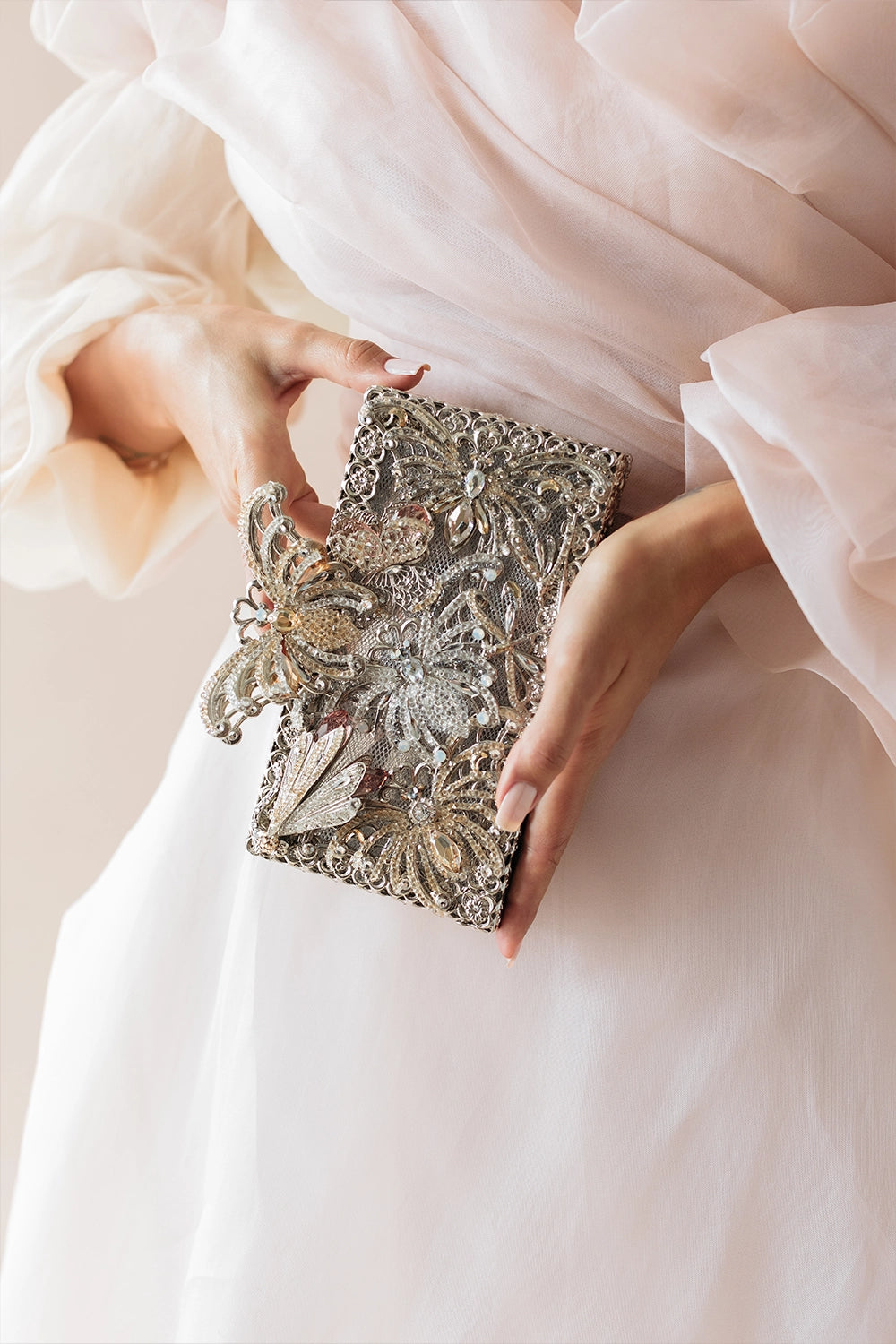 MARIPOSA PURSE – mariaelenaheadpieces